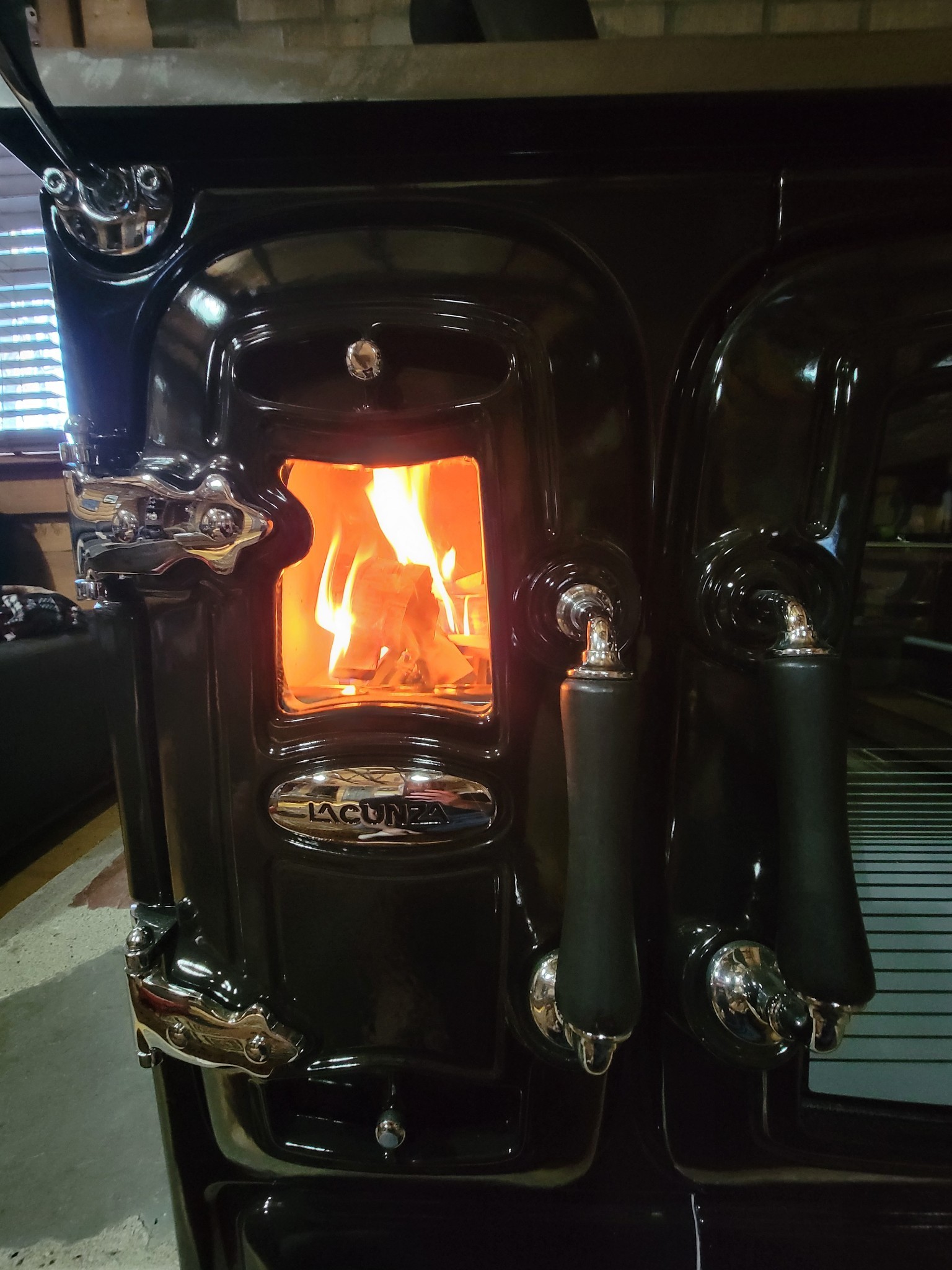 Lacunza "Clasica" Cast Iron Cook Stove